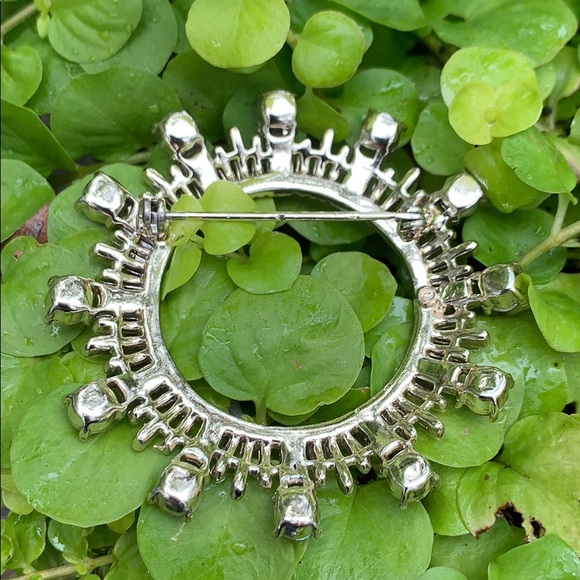 Coro | Jewelry | Vintage Coro Circle Rhinestone Brooch | Poshmark